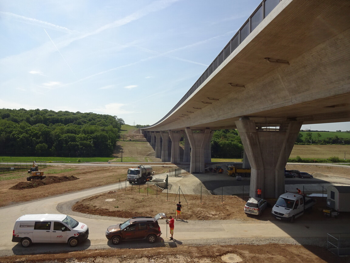 Transport engineering: Technical equipment for traffic facilities